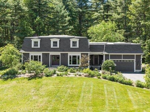 house with 3 bedroom, Lunenburg MA DLS103073794