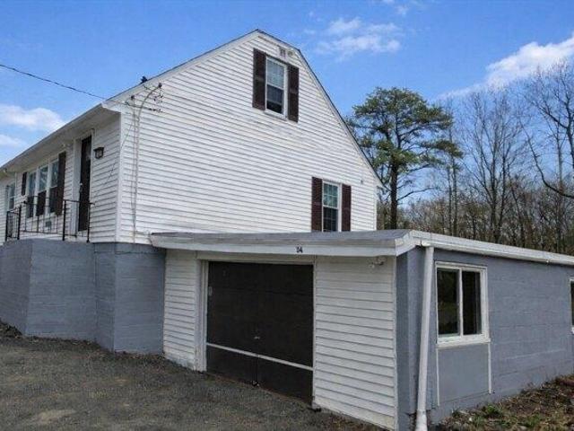 house with 3 bedroom, Lunenburg MA DS102668765