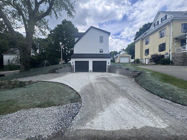 house with 3 bedroom, Lunenburg MA DS103806935