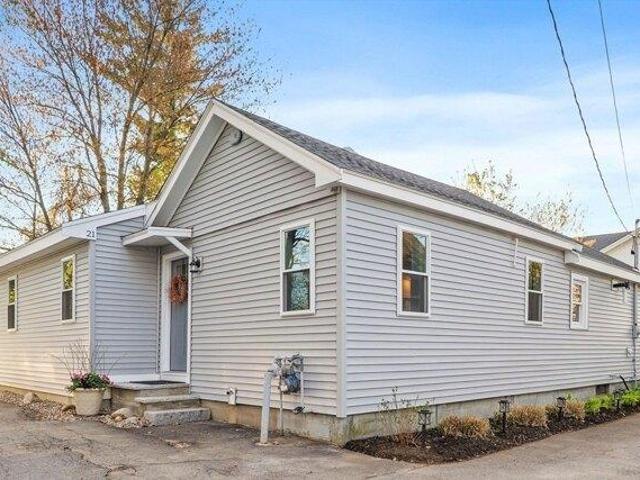 house with 3 bedroom, Lunenburg MA DS103223367