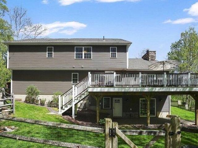 house with 3 bedroom, Ludlow MA DLS102671182
