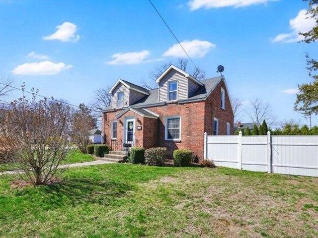 house with 3 bedroom, Ludlow MA DS102634657