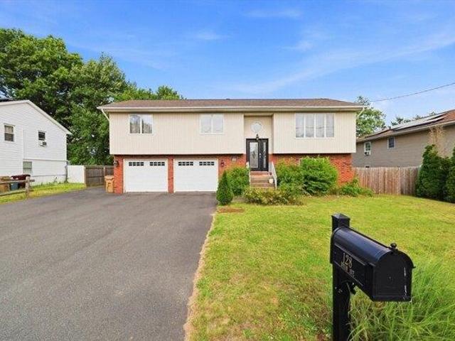 house with 3 bedroom, Ludlow MA DS103220688