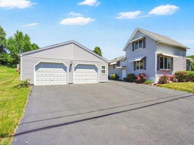 house with 3 bedroom, Ludlow MA DS103221708