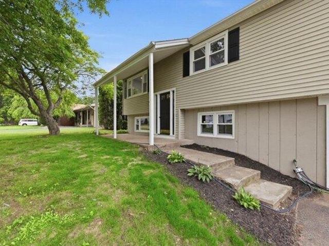 house with 3 bedroom, Ludlow MA DS104409278