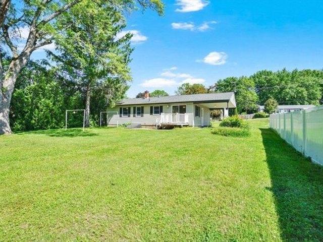 house with 3 bedroom, Ludlow MA DS104151518