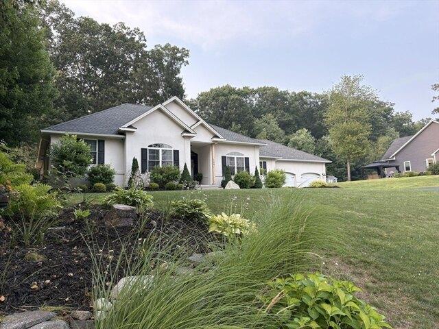house with 3 bedroom, Ludlow MA DS104331748