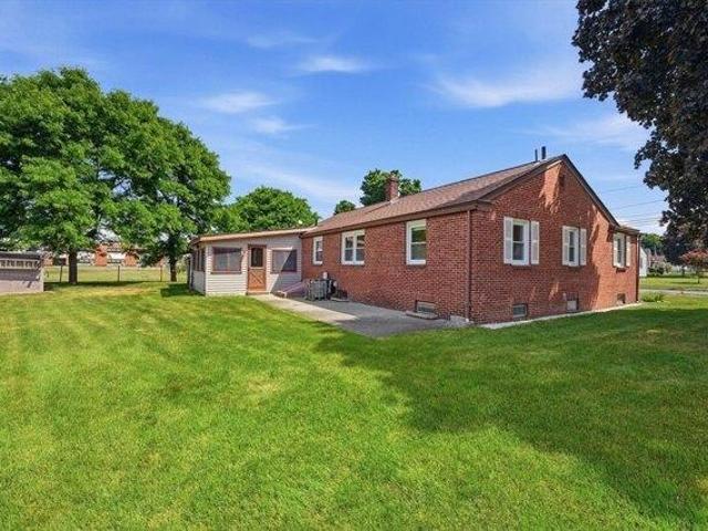 house with 3 bedroom, Ludlow MA ES103494401