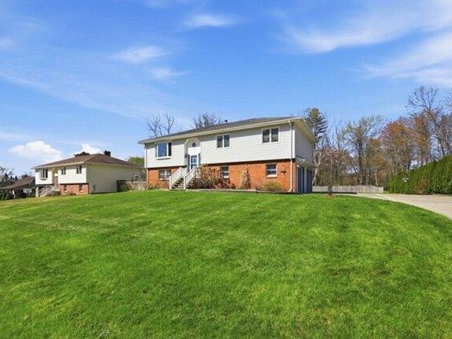 house with 3 bedroom, Ludlow MA ES103161052
