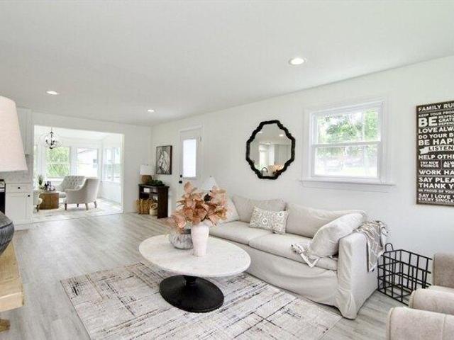 house with 3 bedroom, Ludlow MA ES104849212