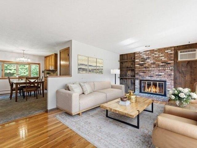 house with 3 bedroom, Ludlow MA ES104920611