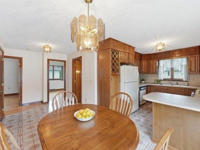 house with 3 bedroom, Ludlow MA ES104074988