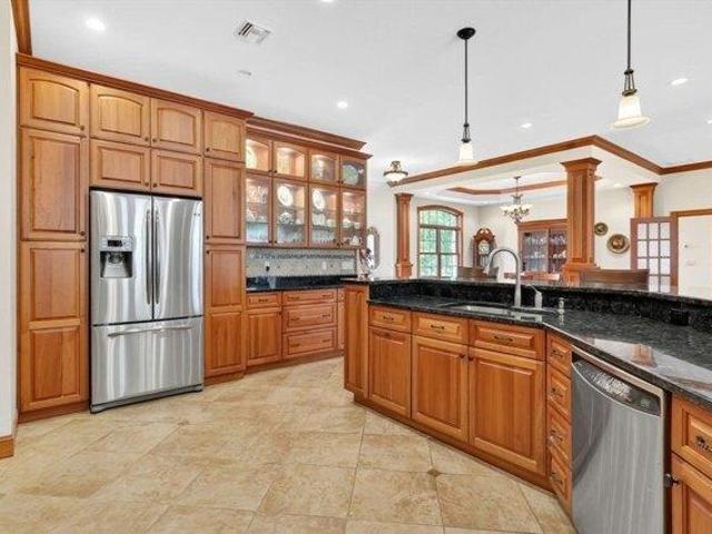house with 3 bedroom, Ludlow MA ES105041292