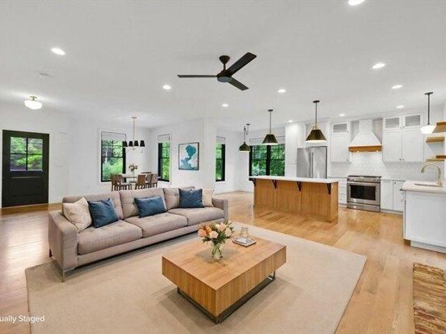 house with 3 bedroom, Ludlow MA ES105060871