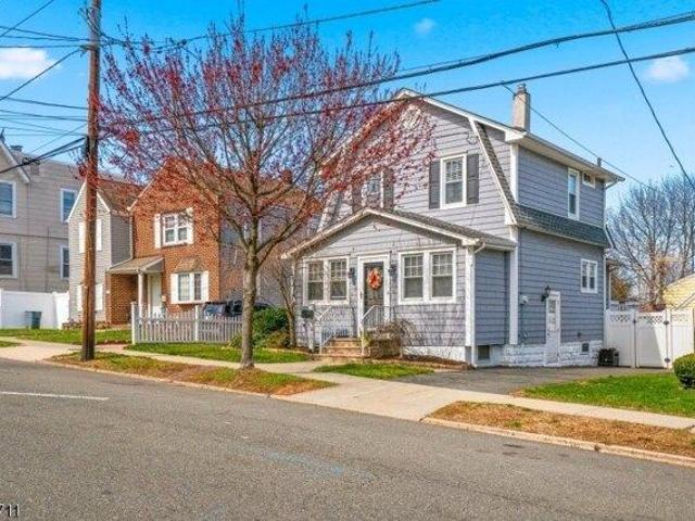 house with 3 bedroom, Lyndhurst NJ DLS102318211
