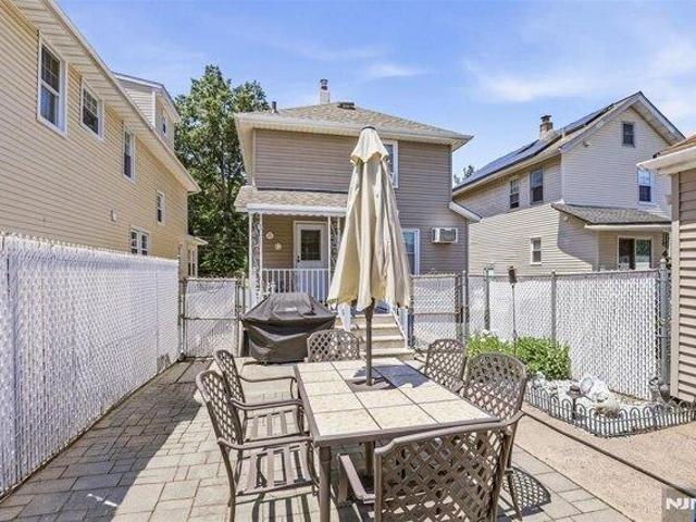 house with 3 bedroom, Lyndhurst NJ ES104442306