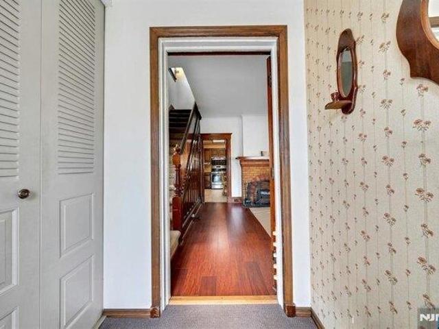 house with 3 bedroom, Lyndhurst NJ ES105122959