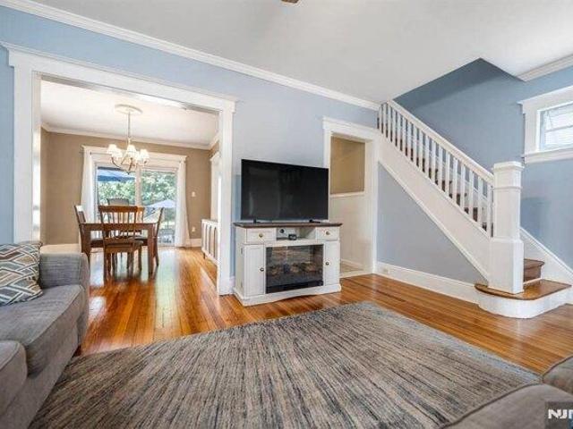 house with 3 bedroom, Lyndhurst NJ ES105203270