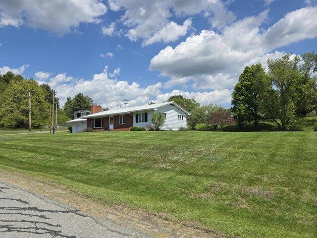 house with 3 bedroom, Lyndon VT DS103126633
