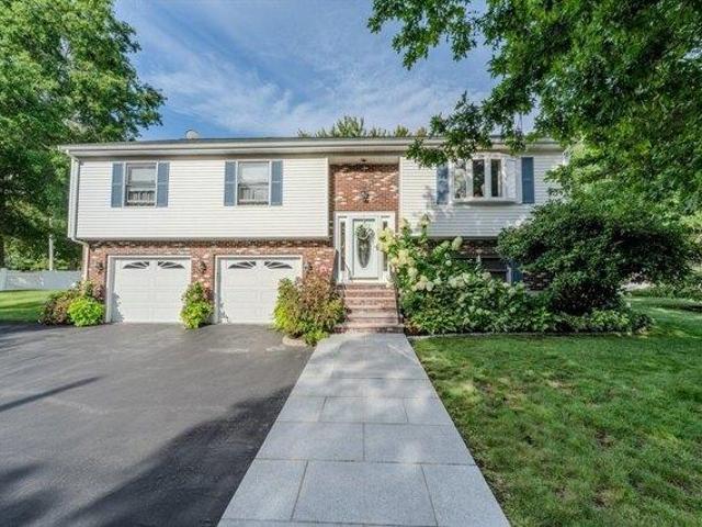 house with 3 bedroom, Lynn MA DLS102344024