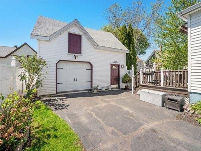 house with 3 bedroom, Lynn MA DLS102632765