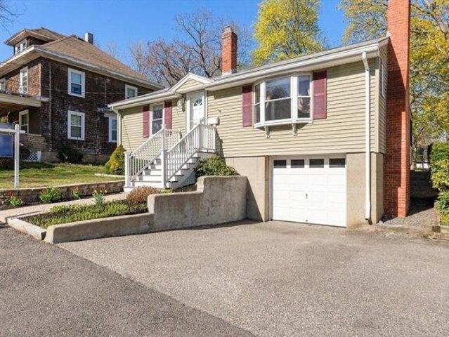 house with 3 bedroom, Lynn MA DLS102827810
