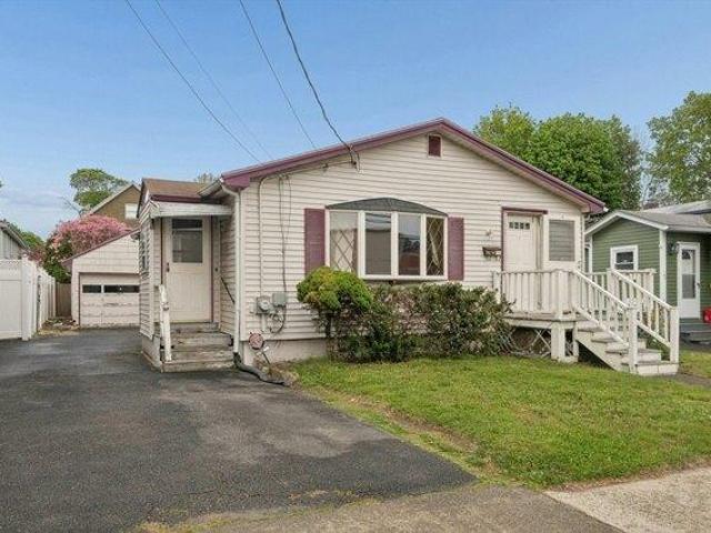 house with 3 bedroom, Lynn MA DS102922122