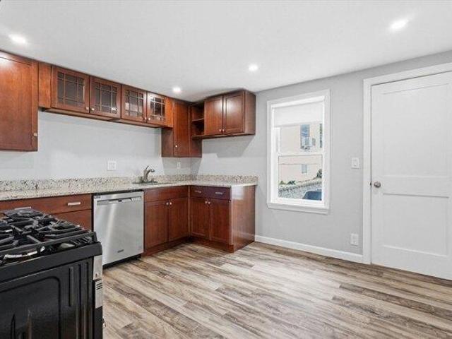 house with 3 bedroom, Lynn MA ES104849735