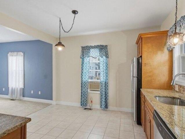 house with 3 bedroom, Lynn MA ES105060500