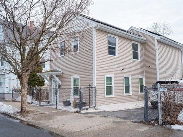 house with 3 bedroom, Lynn MA ES102828262
