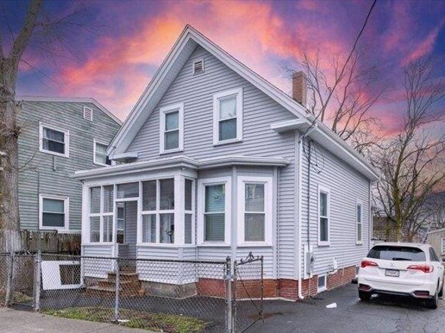 house with 3 bedroom, Lynn MA ES103019195