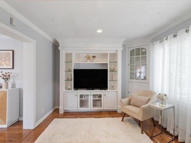 house with 3 bedroom, Lynn MA ES103159231