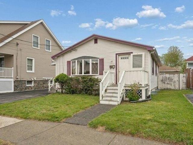 house with 3 bedroom, Lynn MA ES103437356