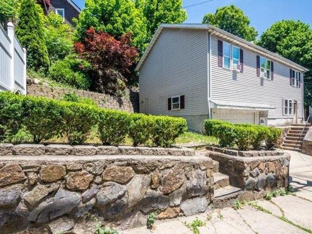 house with 3 bedroom, Lynn MA ES103497711