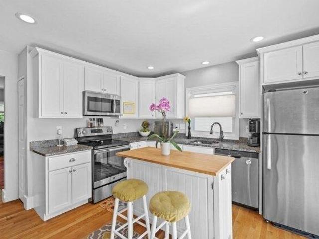 house with 3 bedroom, Lynn MA ES103664616
