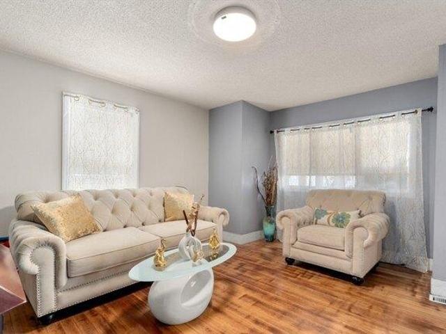 house with 3 bedroom, Lynn MA ES103709831