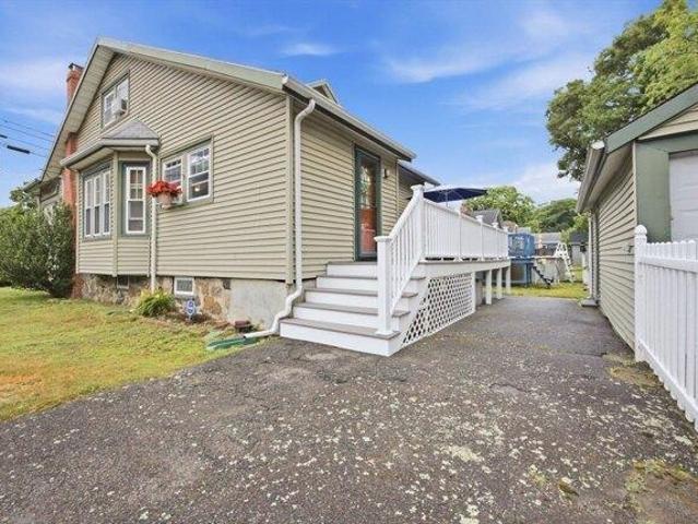 house with 3 bedroom, Lynn MA ES103809176