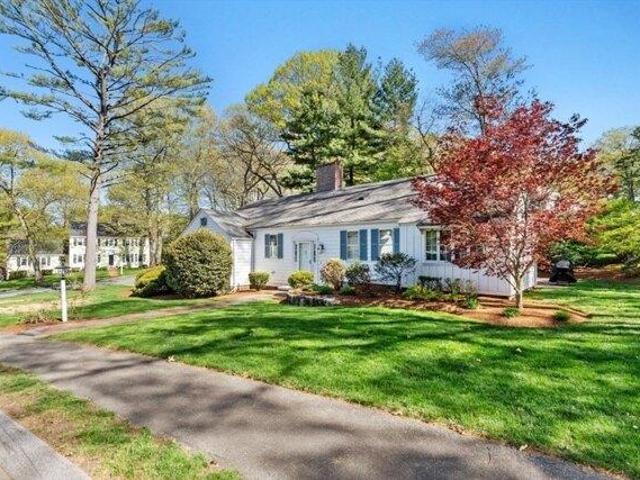 house with 3 bedroom, Lynnfield MA DS102313624