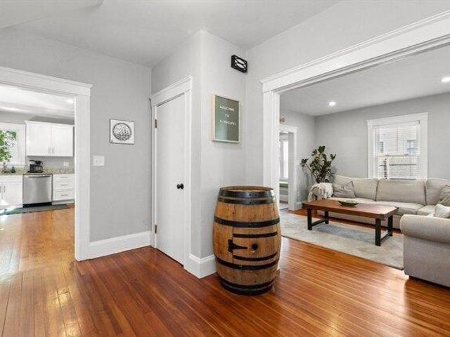 house with 3 bedroom, m MA ES104112154