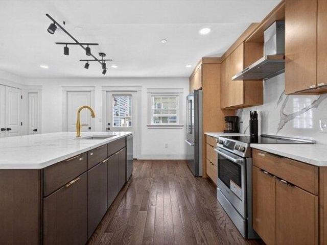 house with 3 bedroom, m MA ES104853072