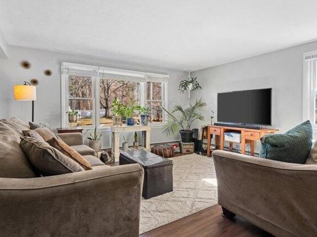 house with 3 bedroom, m NH DS103886708