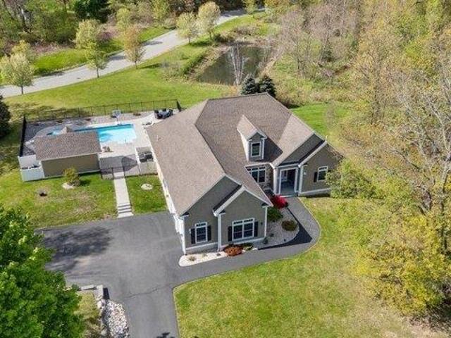 house with 3 bedroom, m NH ES102823028