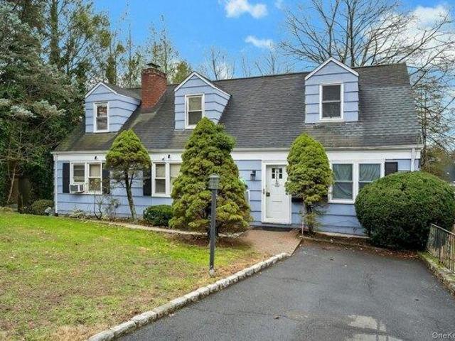 house with 3 bedroom, Mamaroneck NY DLS101748565