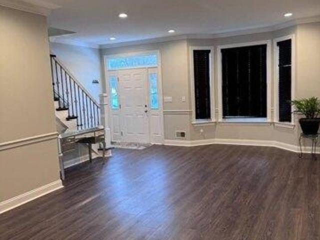 house with 3 bedroom, Manalapan NJ DS102561491