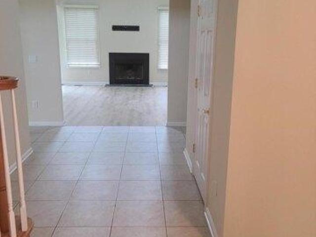 house with 3 bedroom, Manalapan NJ DS102258447