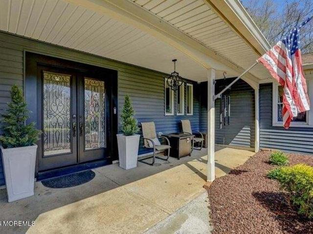 house with 3 bedroom, Manalapan NJ DS102282739