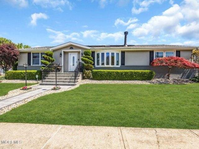 house with 3 bedroom, Manalapan NJ ES104830935