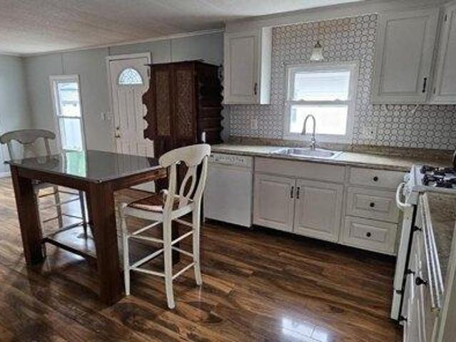 house with 3 bedroom, Manalapan NJ ES104853416