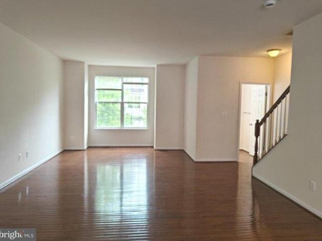 house with 3 bedroom, Manassas Park VA ES103605748