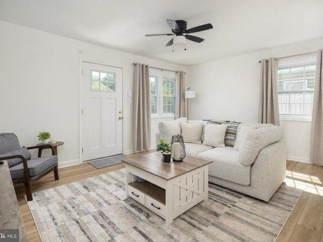 house with 3 bedroom, Manassas Park VA ES103626646